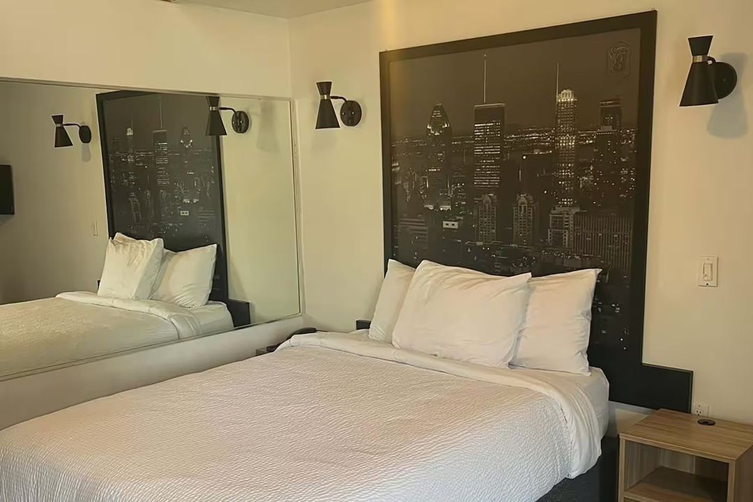 Au coin du feu Bar & Lounge附近的酒店 | 蒙特利爾 | 加拿大 | HopeGoo