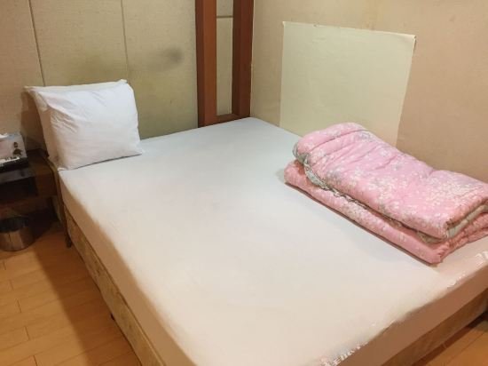 Book Metro Motel Now and Enjoy Discounts! - HopeGoo