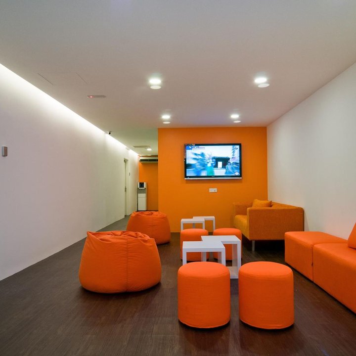 Book M Qube Hotel Now and Enjoy Discounts! - HopeGoo