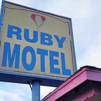 Book Ruby Motel Now and Enjoy Discounts! - HopeGoo