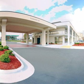 Book Quality Inn Roanoke Near Lake Gaston Now and Enjoy Discounts ...