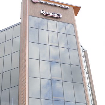 Book Best Western Plus Executive Residency Waterloo & Cedar Falls Now ...