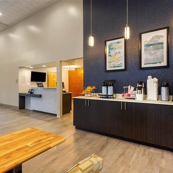 Book Days Inn & Suites by Wyndham Bowling Green Now and Enjoy Discounts ...