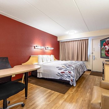 Book Red Roof Inn Huntington Now and Enjoy Discounts! - HopeGoo