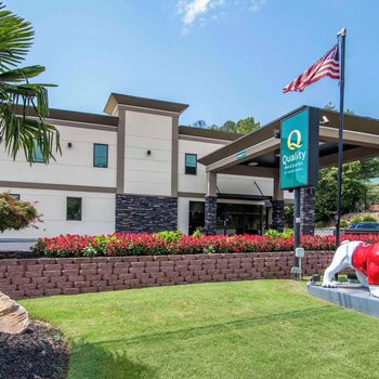 Book Quality Inn & Suites Athens University Area Now and Enjoy ...