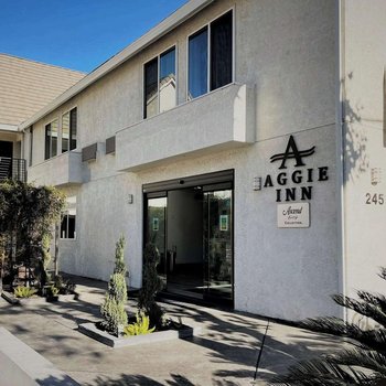 Book Aggie Inn, Ascend Hotel Collection Now and Enjoy Discounts! - HopeGoo
