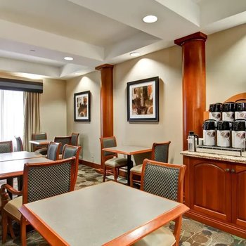 Book Holiday Inn Express & Suites Guelph Now and Enjoy Discounts! - HopeGoo